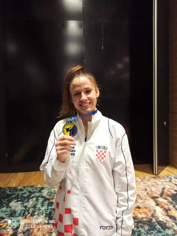 FANTASTIČNI REZULTATI ZA SPLITSKI SPORT: Matea Jelić osvojila srebrnu ...