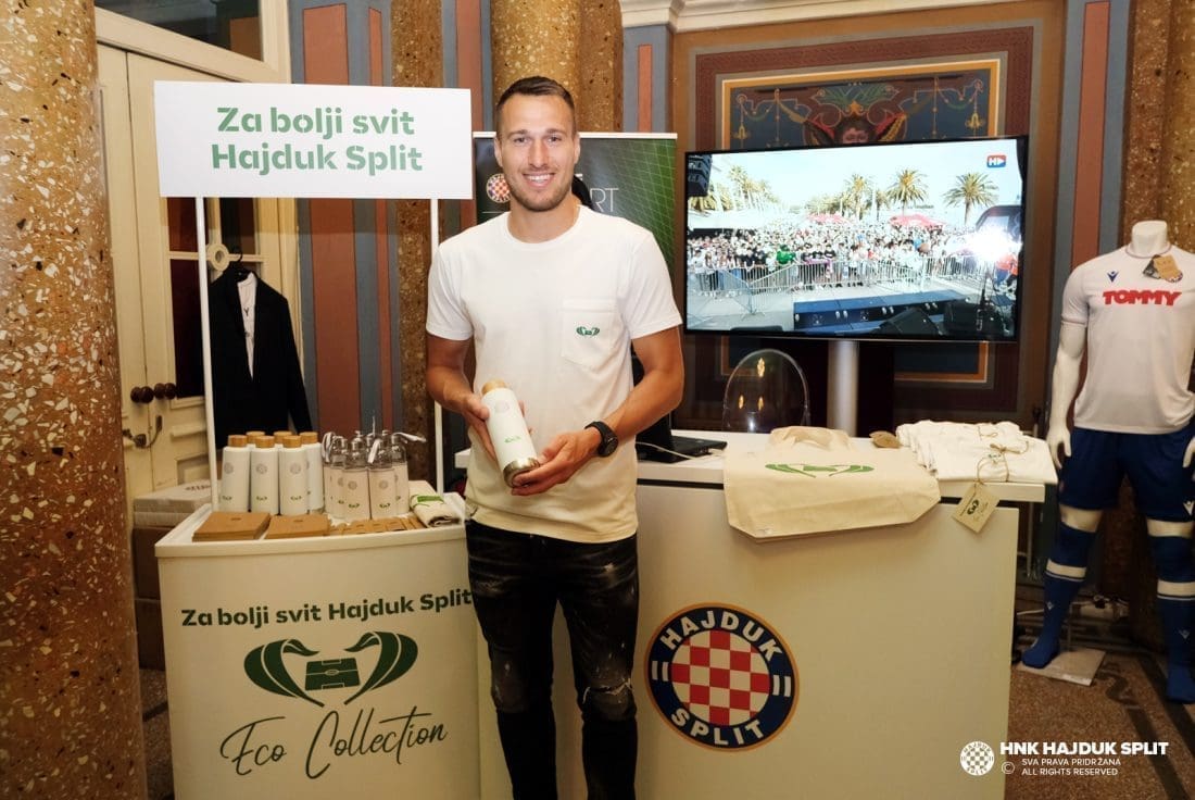 Bijeli predstavili svoj novi dres koji je izrađen od reciklirane plastike - DALMACIJA DANAS