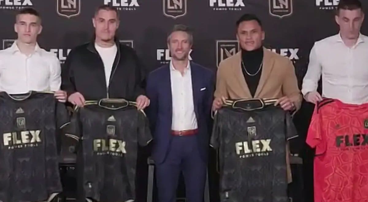 BIUK NA PREDSTAVLJAJU U NOVOM KLUBU: "Pomoglo mi je što sam došao iz ...