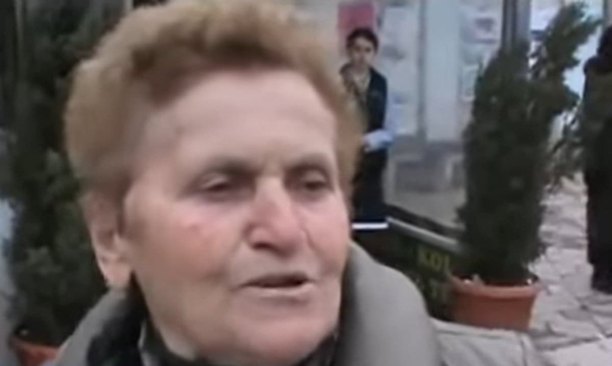 VIRALNI VIDEO I DANAS JE VELIKI HIT Masovno se dijeli društvenim mrežama: Baka tvrdi da je "14 ...