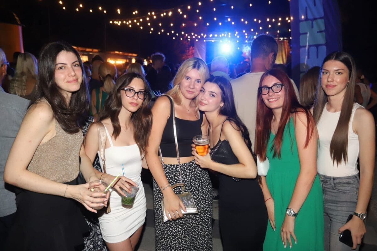 Kolur Open Air u zoni Zvončac nastavlja s besplatnim koncertima i DJ programom - DALMACIJA DANAS