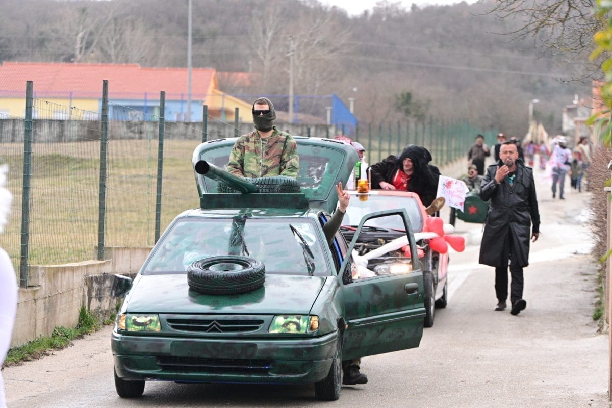 TURJAČKE MAČKARE Tradicionalni pohod oduševio je mještane - DALMACIJA DANAS