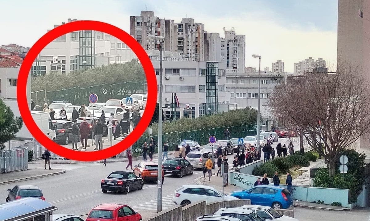 PROSVJED ZBOG PARKINGA Živo na Ravnim njivama: "U boj, u boj, za parking svoj" - DALMACIJA DANAS