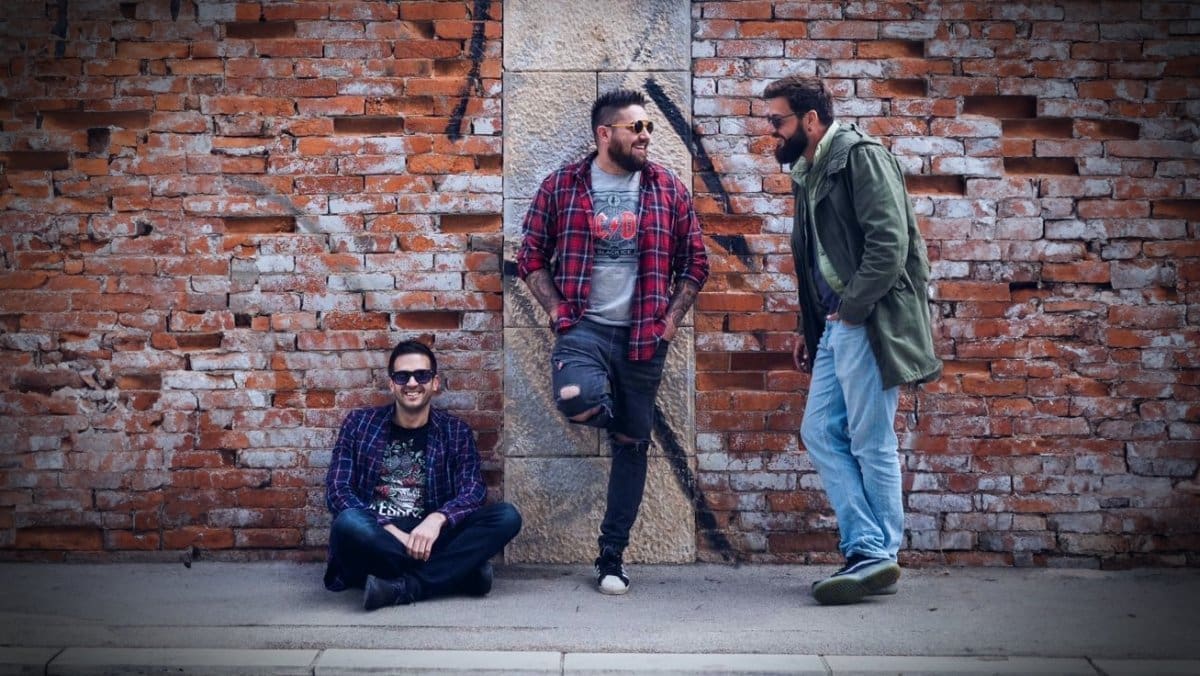 IZAŠLA NOVA PJESMA GLAZBENOG TROJCA SHTORYA Pjesma "Rodila se kći" nosi ...