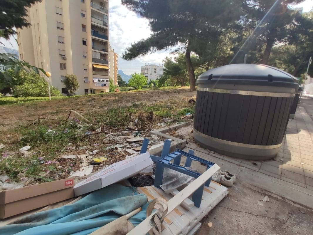 PA NIJE VALJDA LUD NOSIT TO U RECIKLAŽNO DVORIŠTE? Evo kako Splićani ...