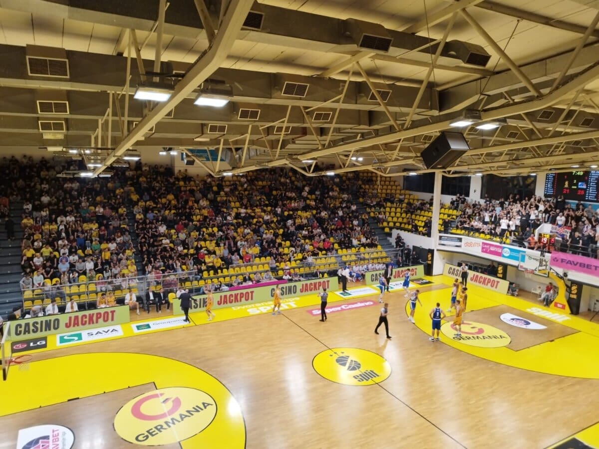 SPLIT – ZADAR 51-56: Gotova je i pretposljednja četvrtina, rezultat je ...