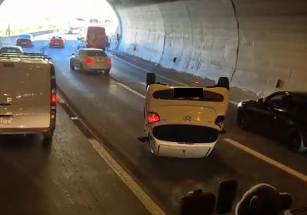 VIDEO Sudar u tunelu na brzoj cesti Solin - Klis, jedna osoba hitno prevezena u KBC Split ...