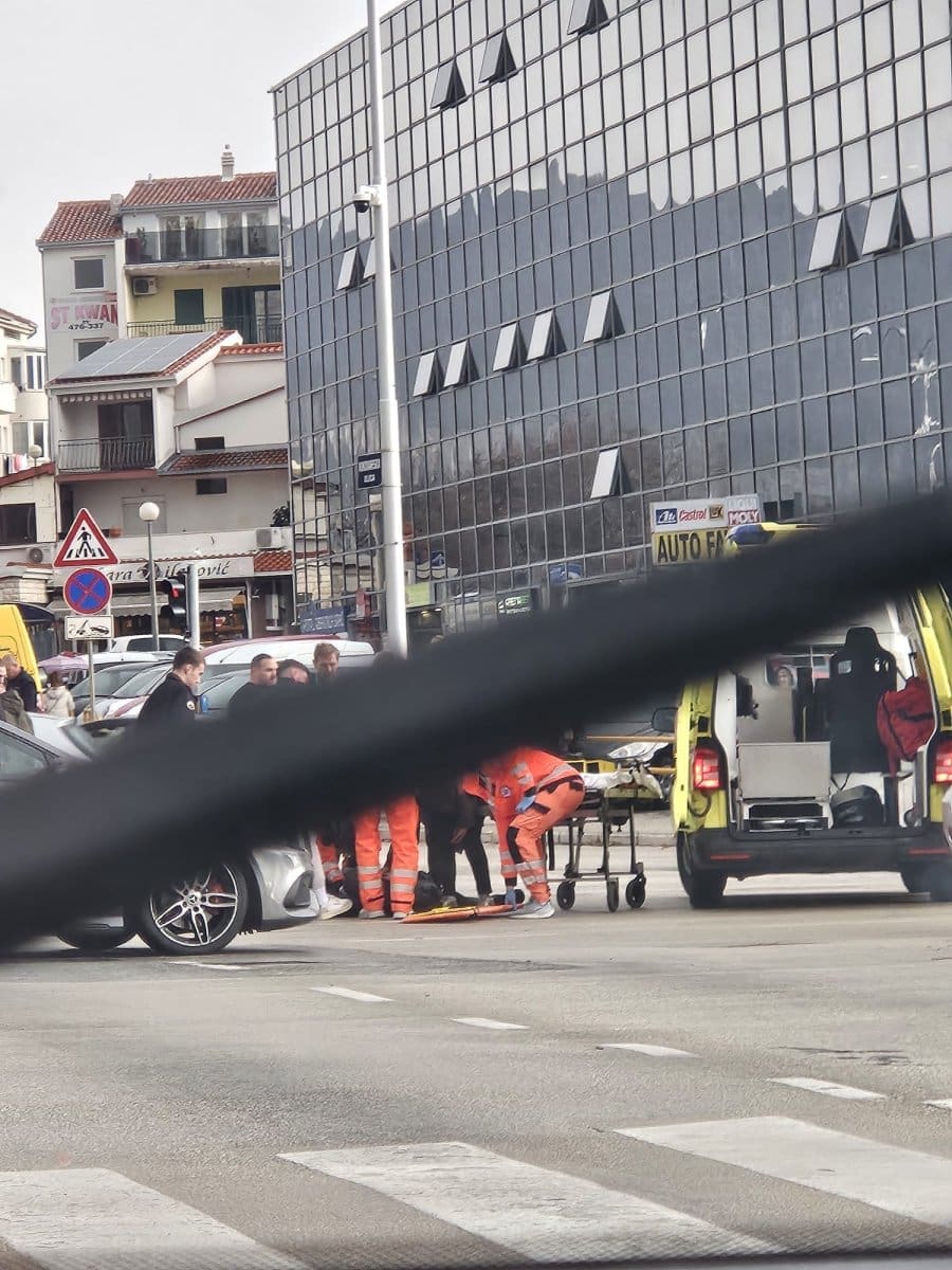 Teška prometna nesreća u Splitu, dvije osobe ozlijeđene - DALMACIJA DANAS