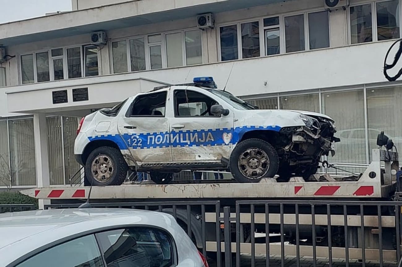 Drama u Hercegovini: Pucao na policiju, ukrao im auto pa sletio s ceste dok je bježao ...