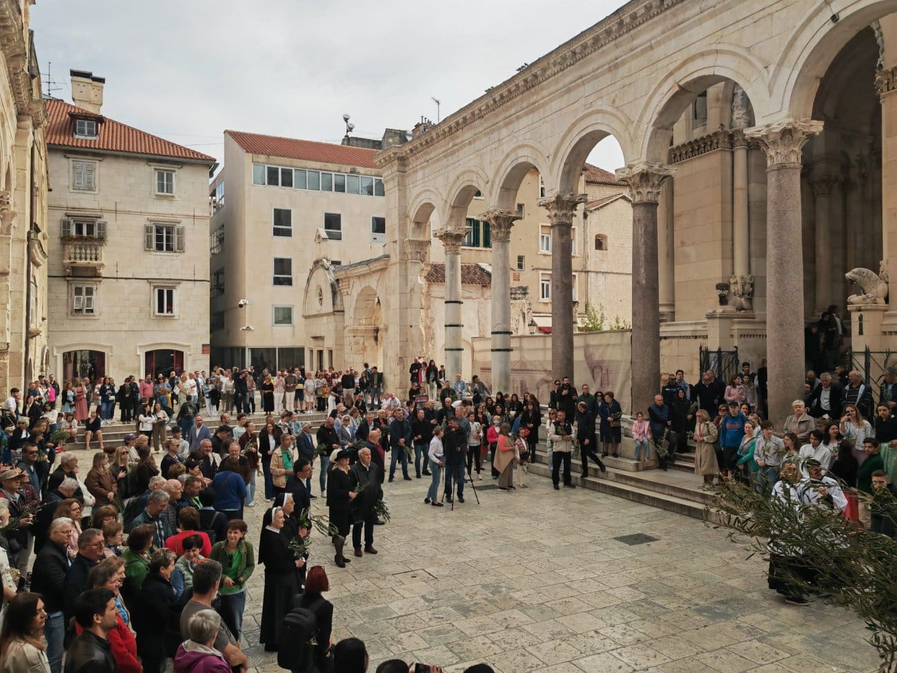 Pogledajte kako je Cvjetnica obilježena u Splitu - DALMACIJA DANAS