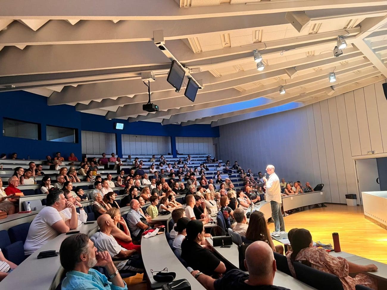 FOTOGALERIJA Puljak se "vratio" znanosti. Na predavanje na FESB-u ...